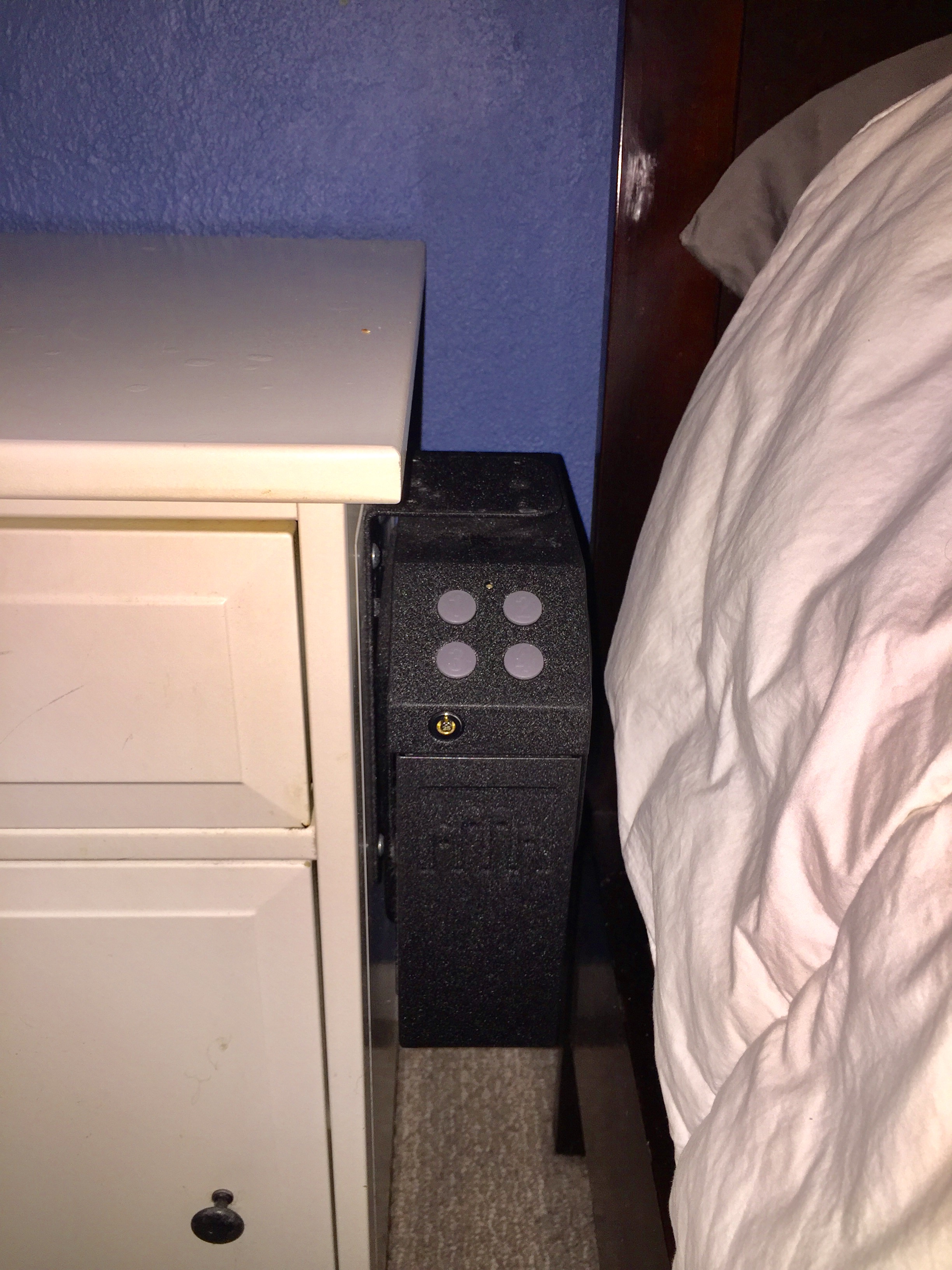 Review: GunVault SpeedVault SV500 – Guns, Gear & Guy Stuff